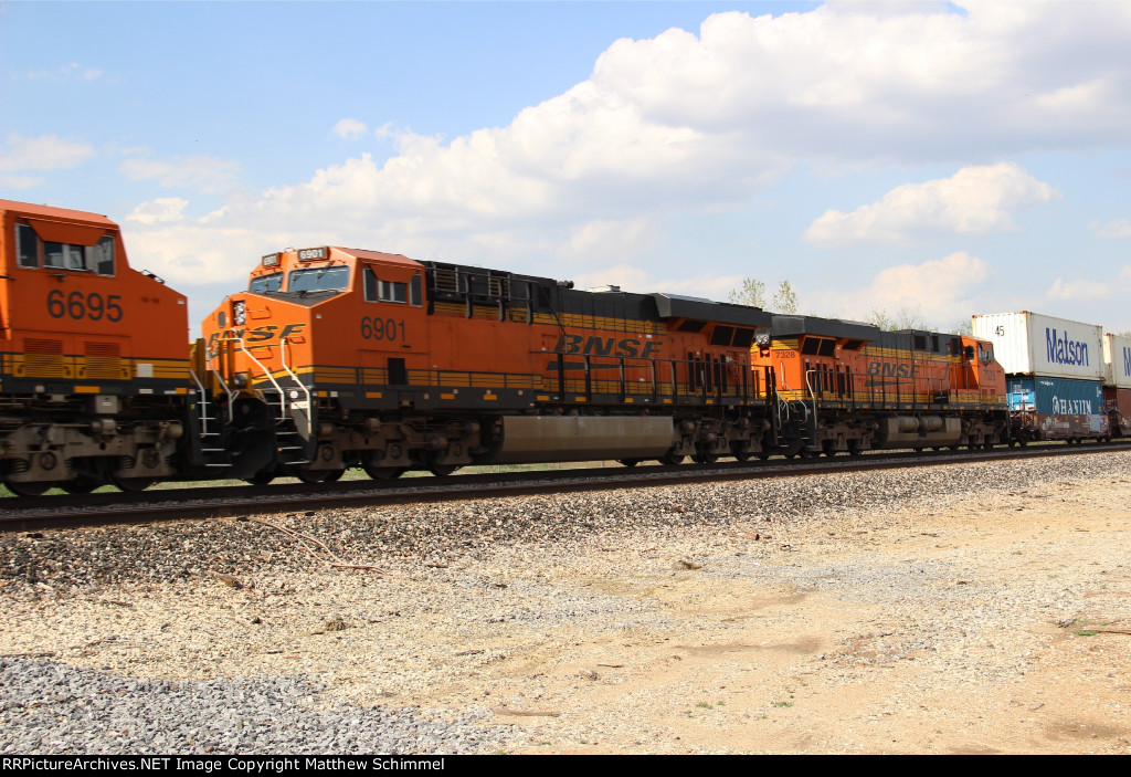 BNSF 6901
